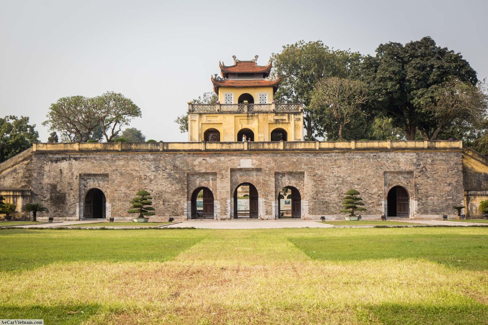 Imperial Citadel of Thang Long - Xe Car Vietnam